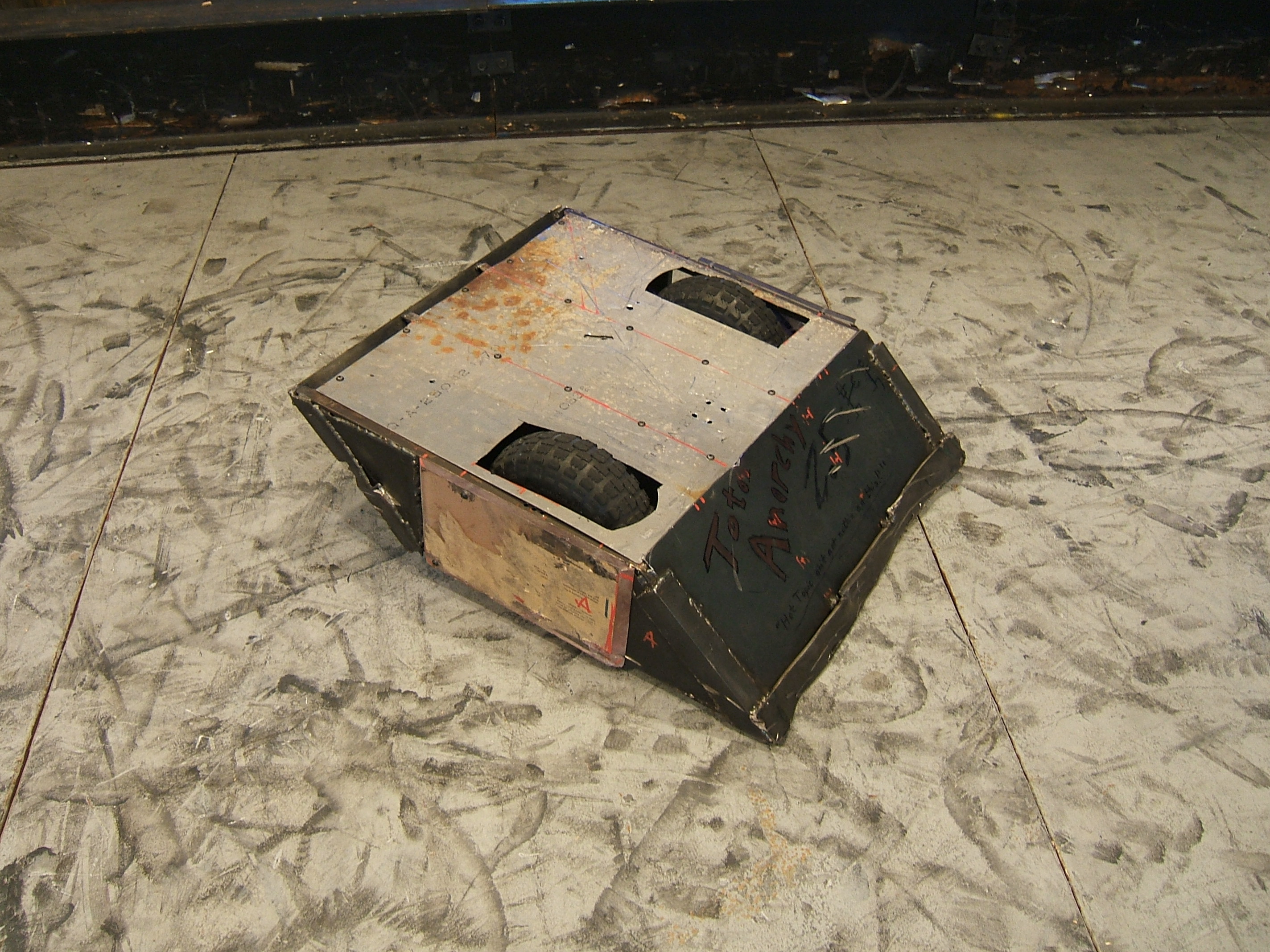 Total Anarchy - Robot Combat Archive