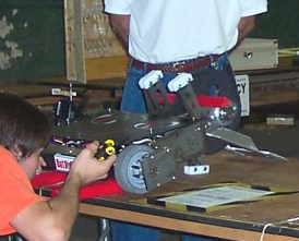 Lightweight (60lbs): Robot Assault 2004 - Robot Combat Archive